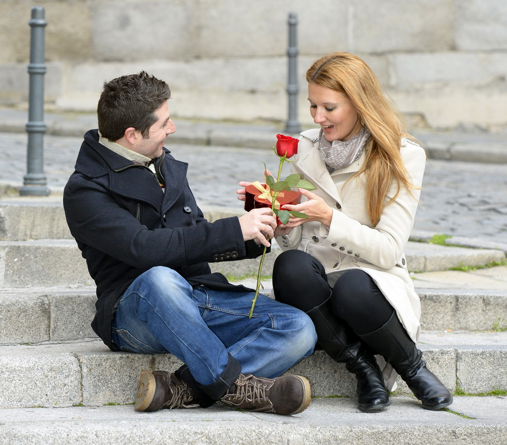 "Ahlam" - dating and chatting website